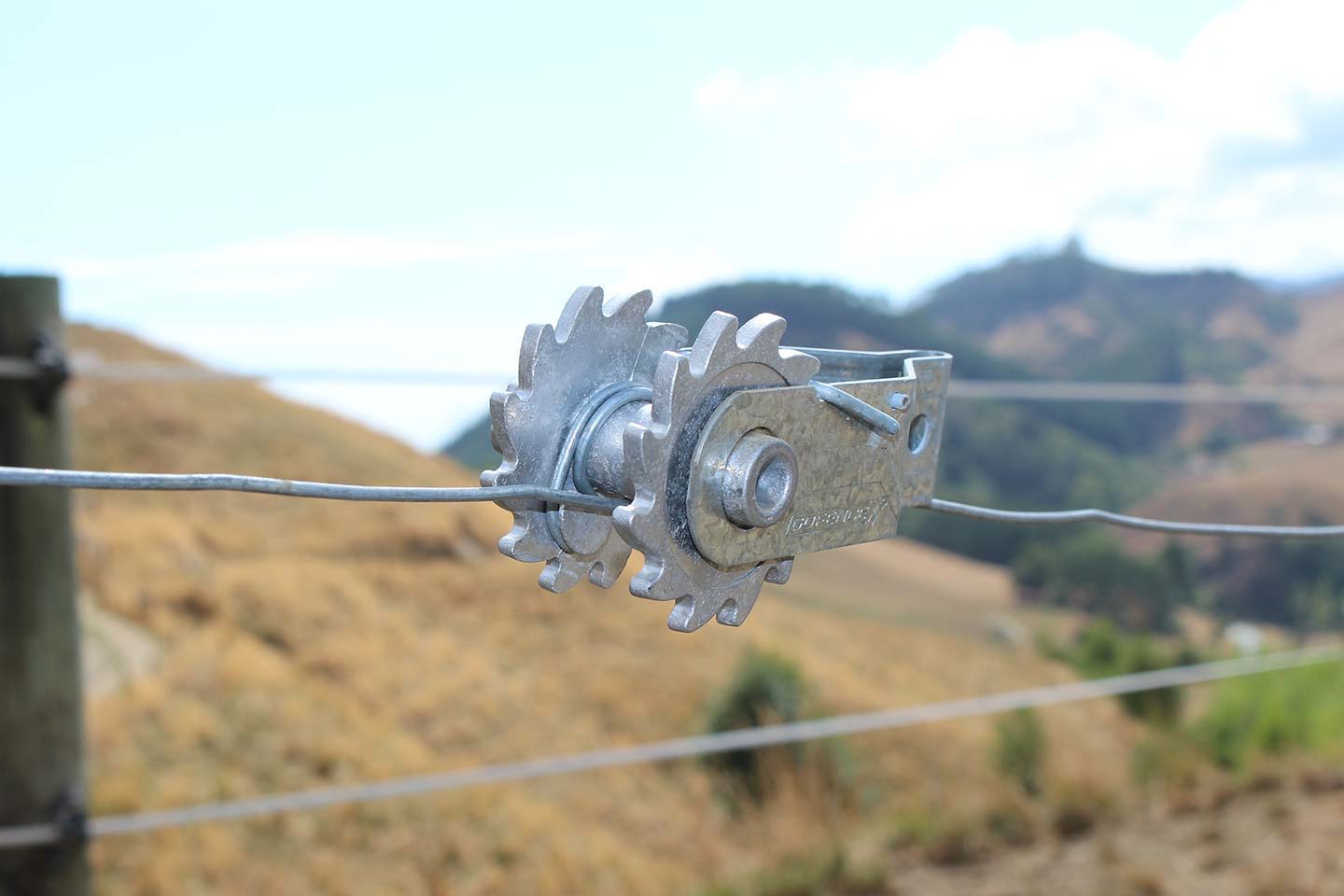 GOFENCE® Permanent Wire Strainer - Goldpine