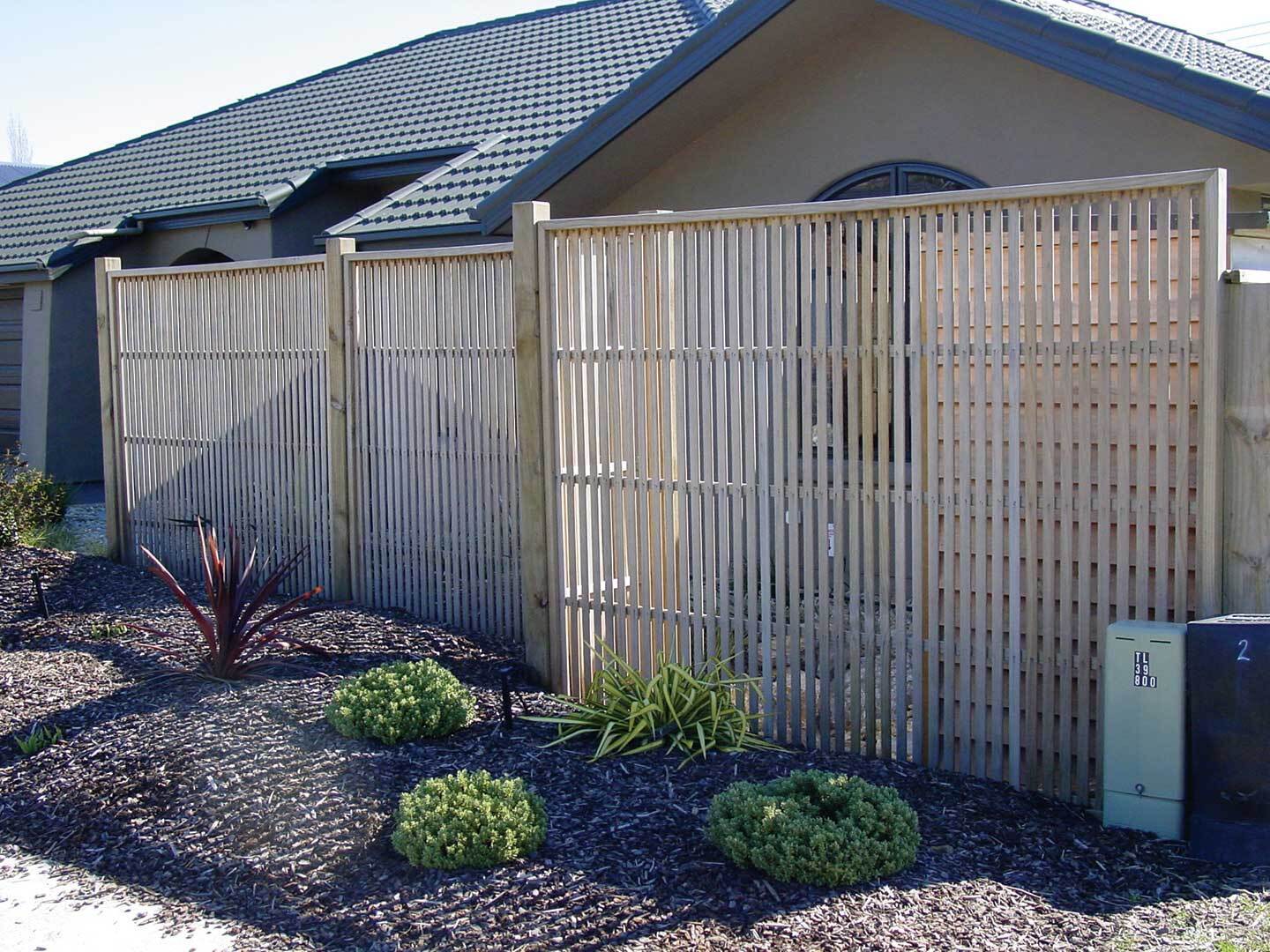 Oriental Trellis - Goldpine